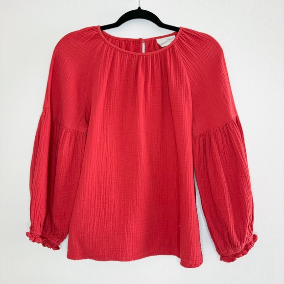 Universal Thread | Tops | Universal Thread Bubble Long Sleeve | Poshmark